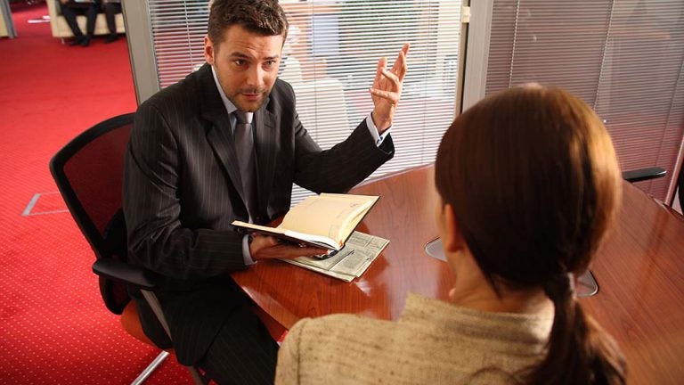 7 Pros and Cons of Face to Face Communication in the Workplace ...