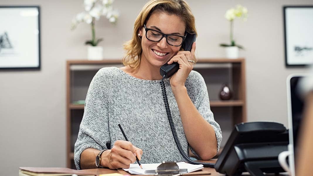Master These 10 Tips To Successfully Communicate On The Phone Master These 10 Tips To Successfully Communicate On The Phone